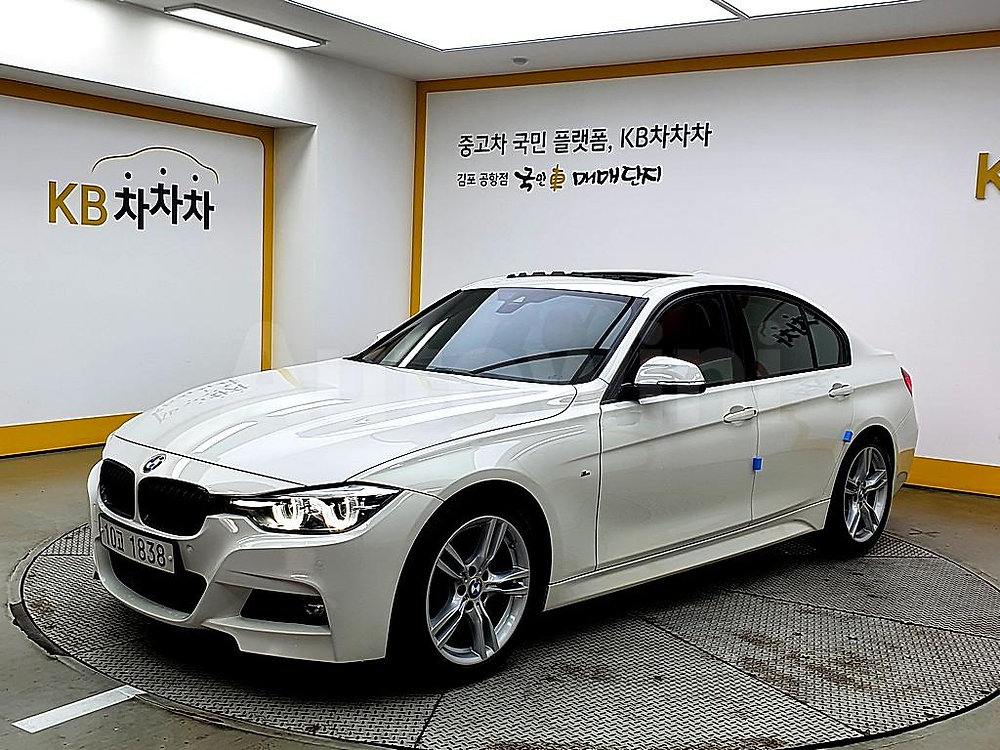BMW 330i F30: Đánh giá chi tiết động cơ, vận hành và kinh nghiệm mua xe ...
